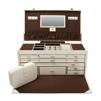 DEDE - Jewelry Trunk - FaveThing.com