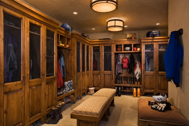 Gear Room - FaveThing.com