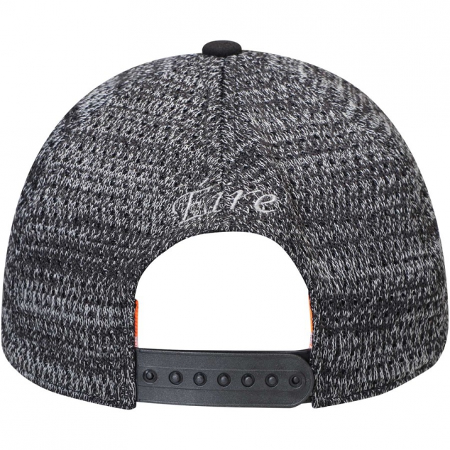 New Balance Ireland National Team Black/Silver Badge Snapback ...